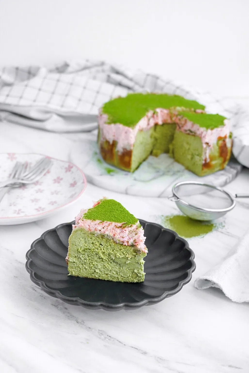 Matcha & Strawberry Basque Burnt Cheesecake – Like by Regina